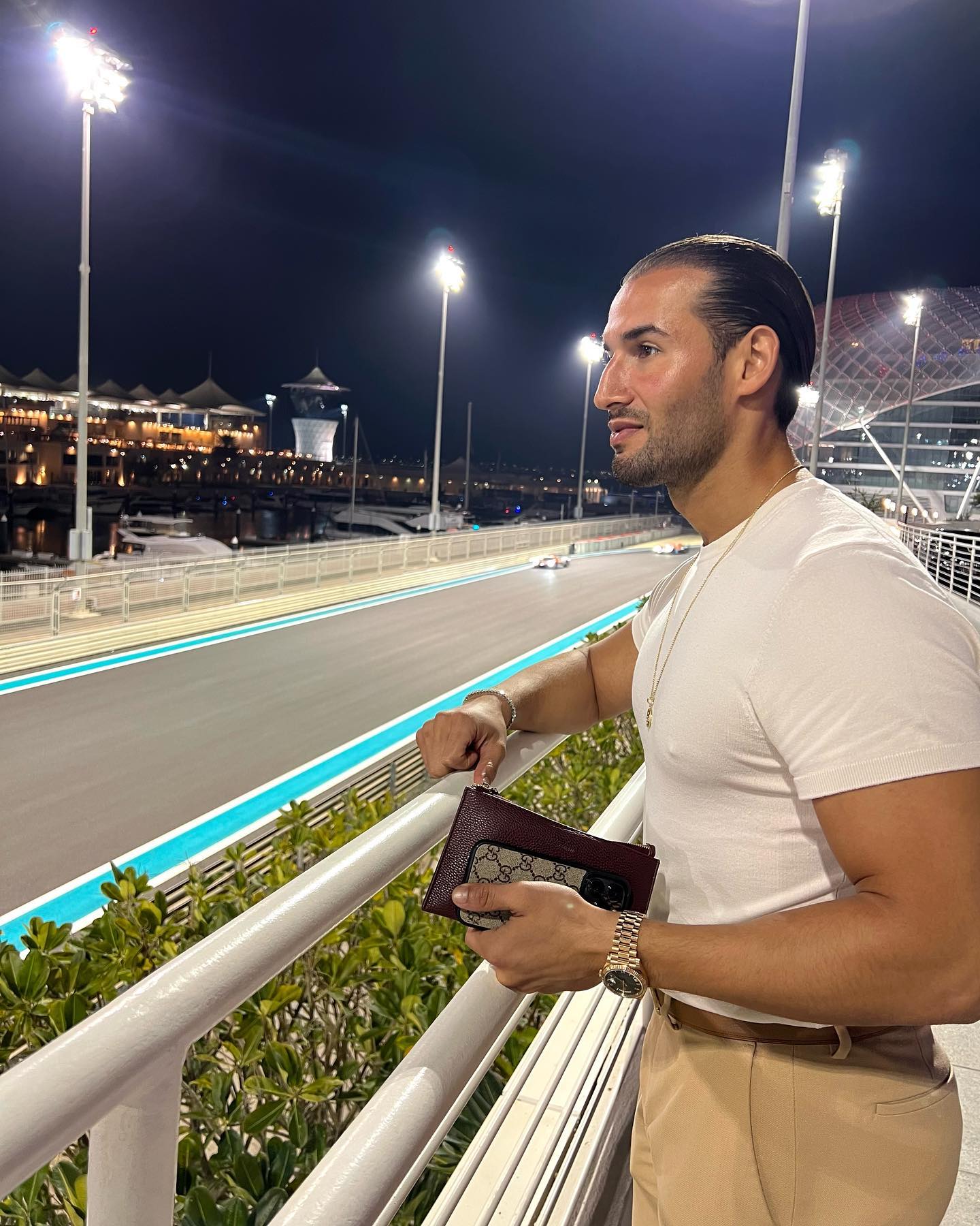 เพอร์ไลท์ (Perlite) คืออะไร ใช้ยังไง และมีประโยชน์อะไรบ้าง? - GrowStuff Shop อุปกรณ์ปลูกต้นไม้